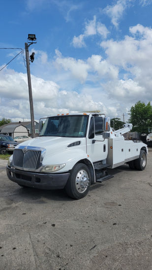 Zip's Used Truck Marketplace | 2003 International 4300 Vulcan 896